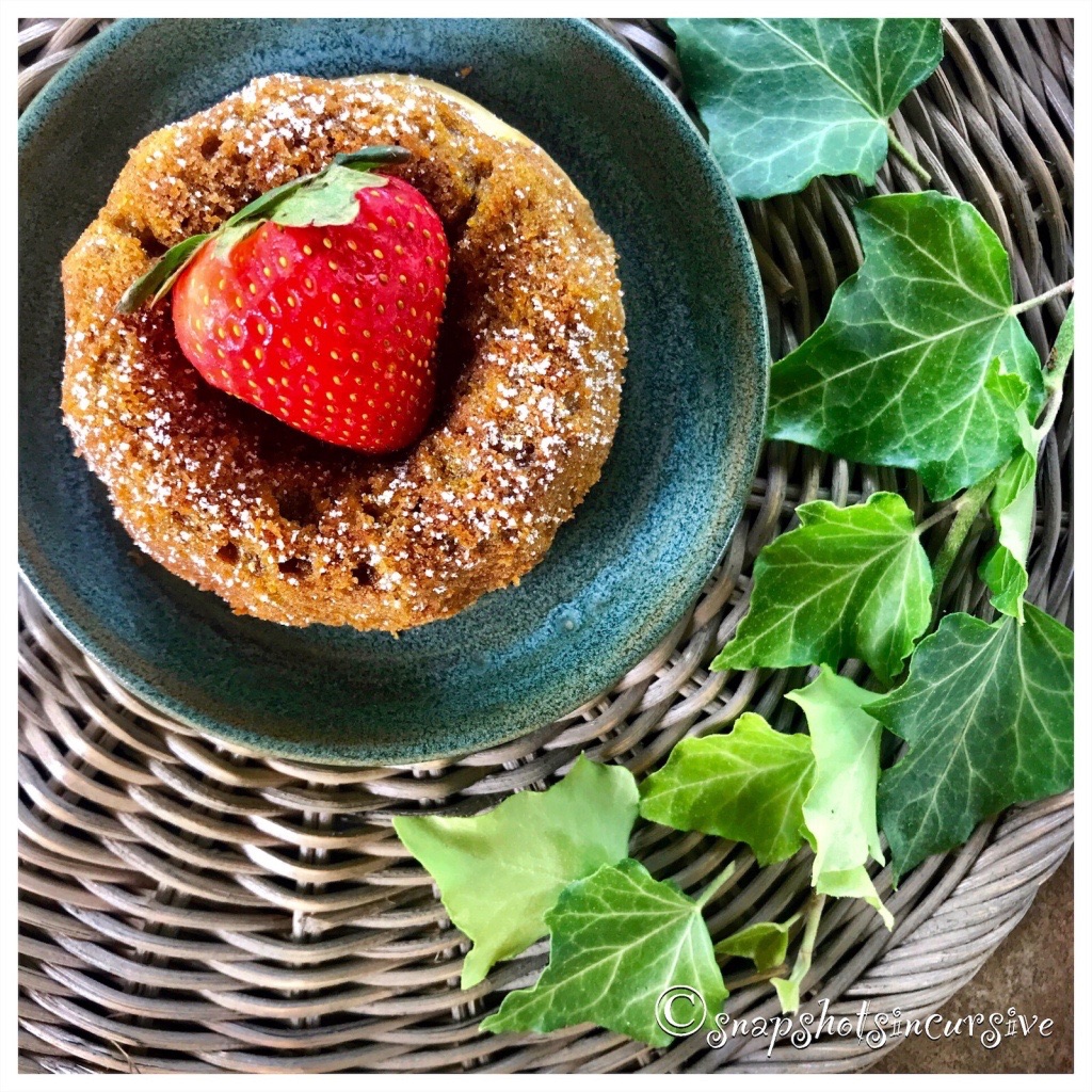 Itty Bitty Pumpkin Cake | snapshotsincursive